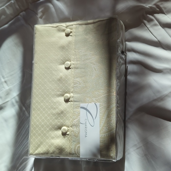 Charisma | Bedding | Charisma Marquette Queen Duvet Cover | Poshmark